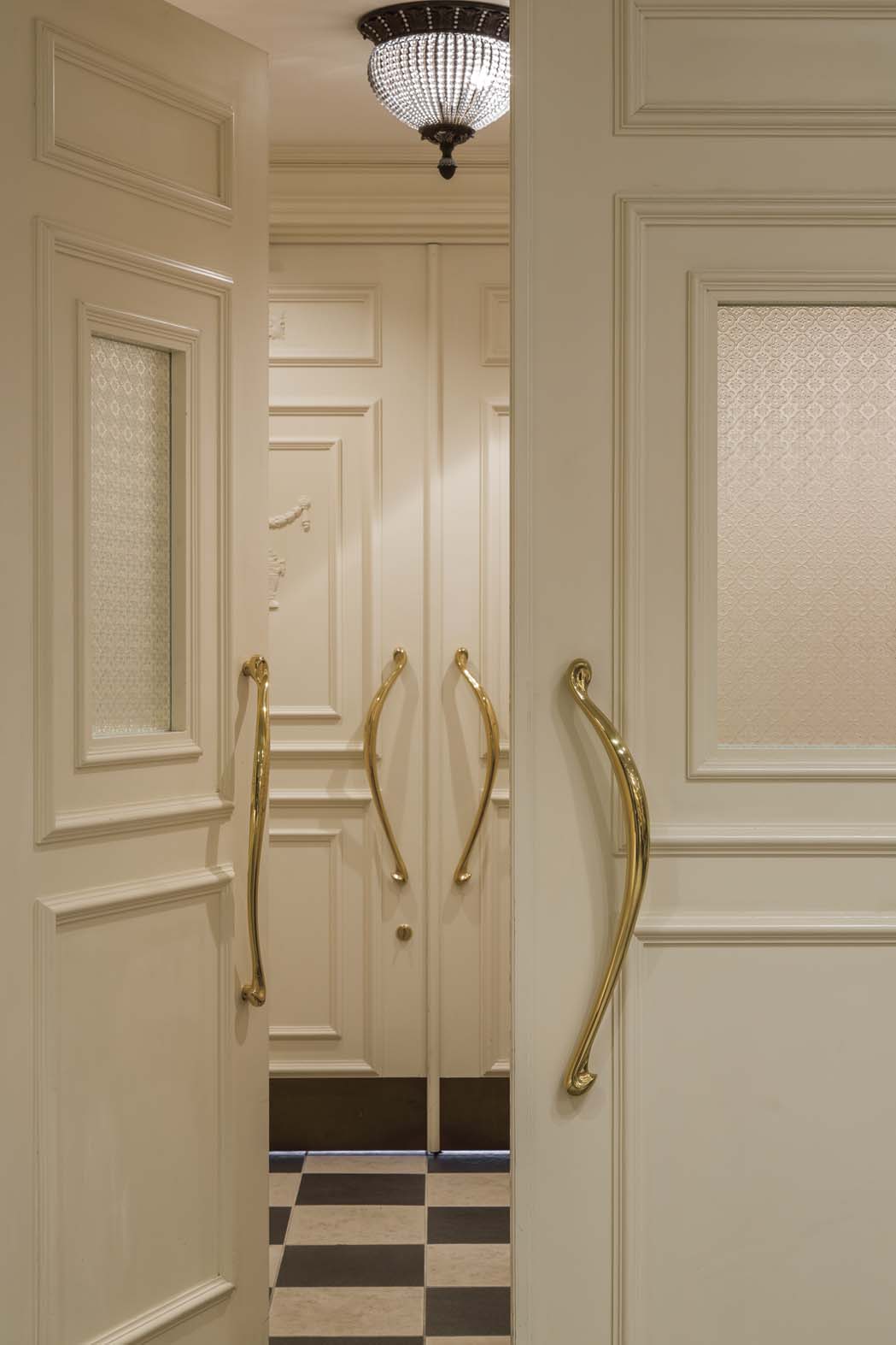 Elmes Of Japan Medium Entry Door Pull - Bellevue Architectural